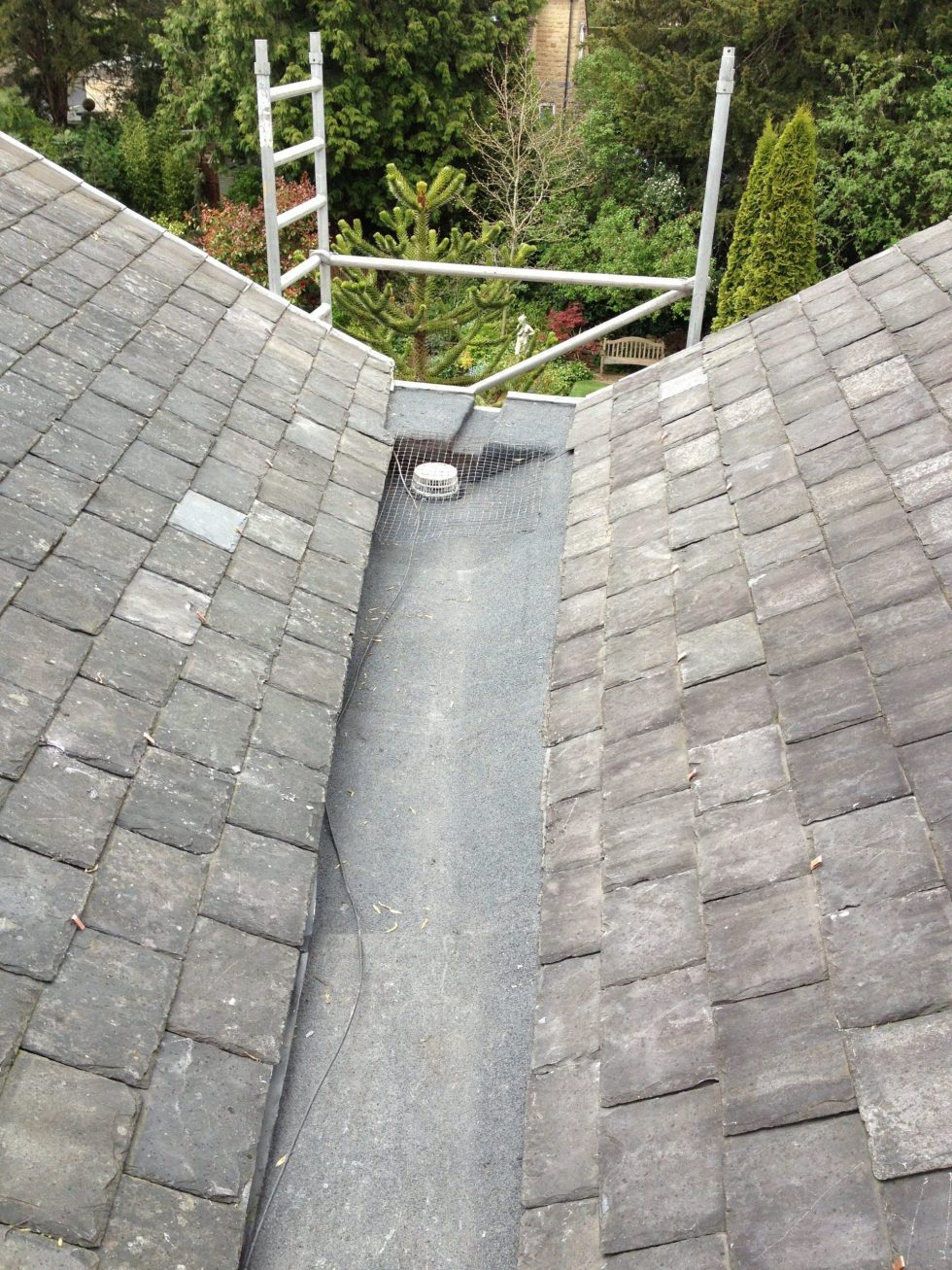 Re-lining box gutter | Pickles Roofing